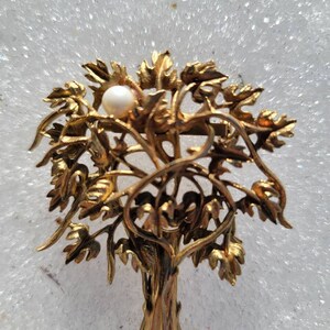 Unique Vintage Tree Brooch - Etsy