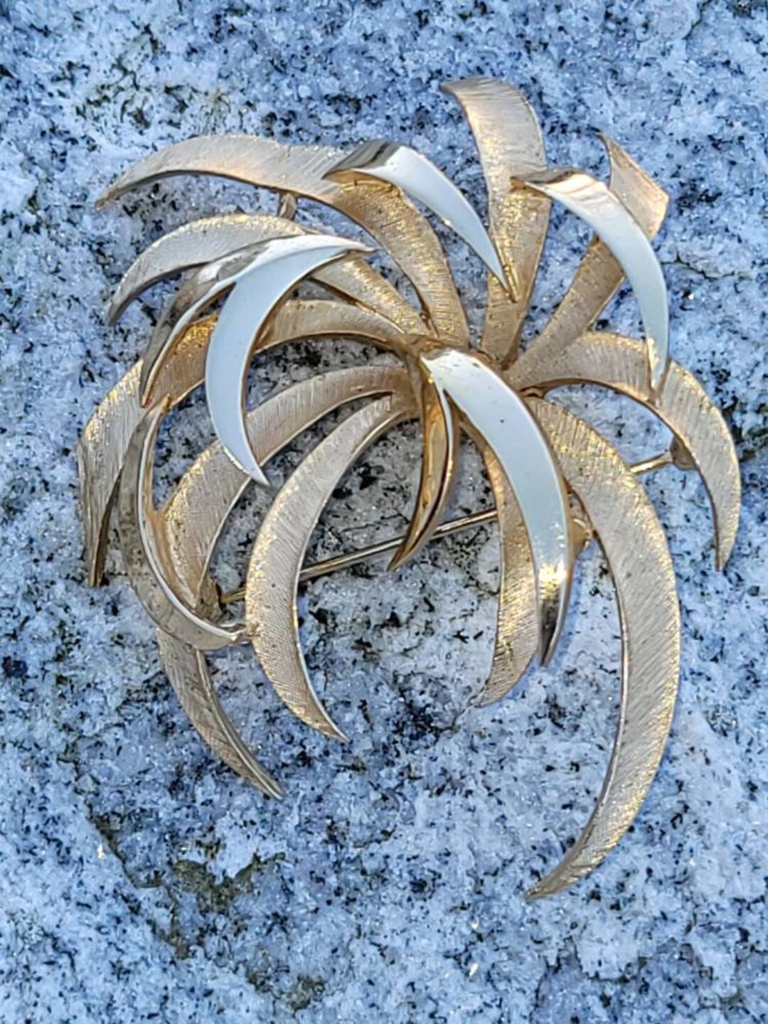 Vintage Gold Trifari Fireworks Floral Brooch - Etsy