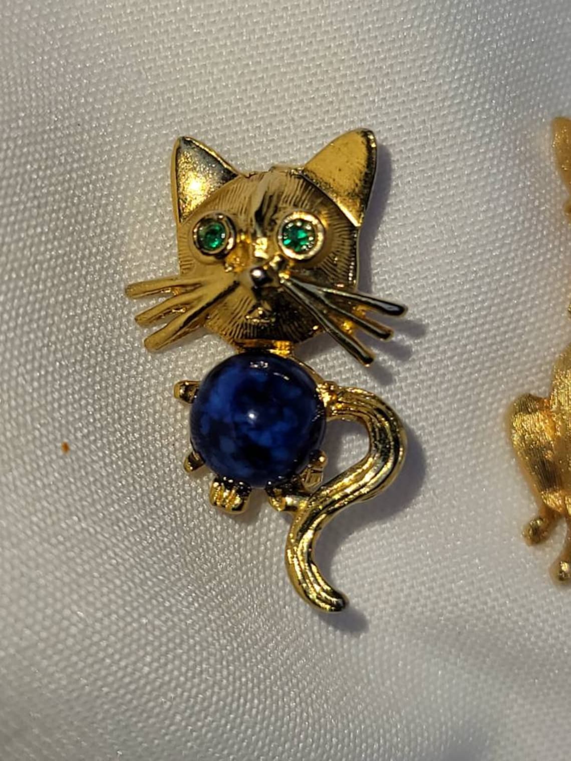 Vintage Cat and Kitten Pins - Etsy