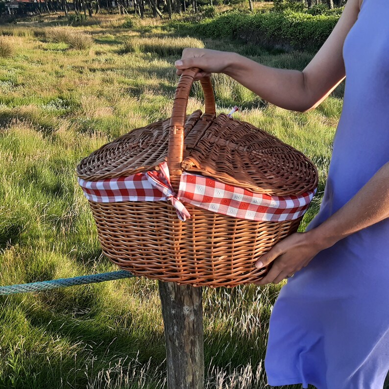 Wicker Picnic Basket / Picnic Basket With Lid / Camping Basket | Etsy
