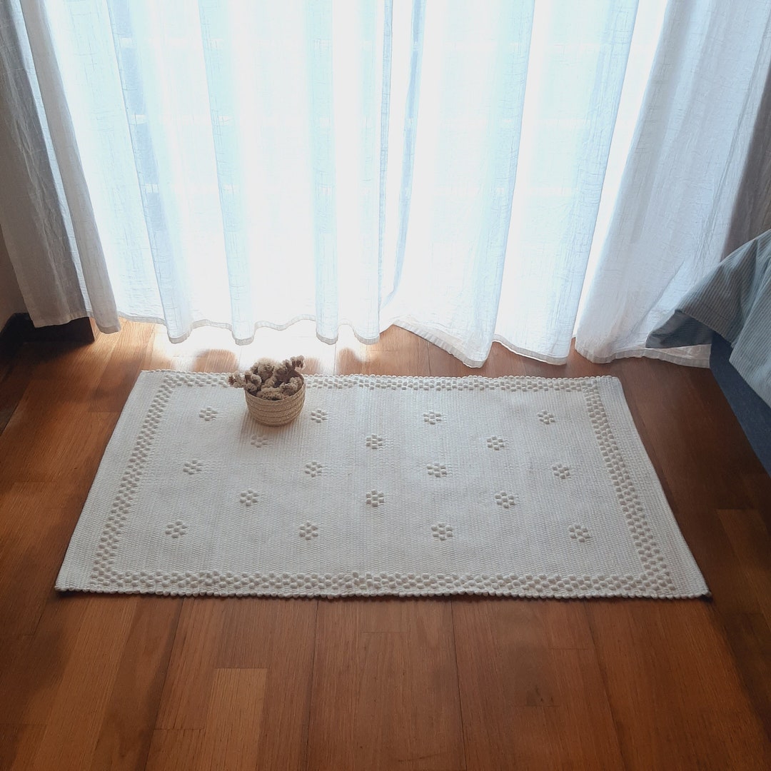 Small White Rug / Handwoven Rug / Unique Rug / Bedside Rug / Bath Mat ...