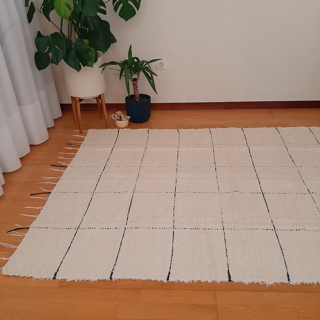Large Cream and Black Rug 150x200cm / Modern Area Rug / Carpet Rug ...