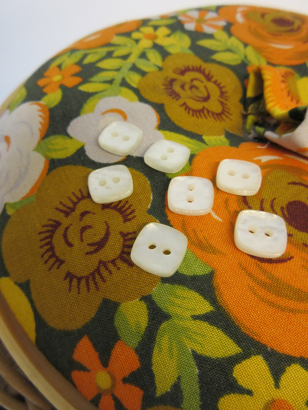 Small White Square Buttons 7 Pcs - Etsy