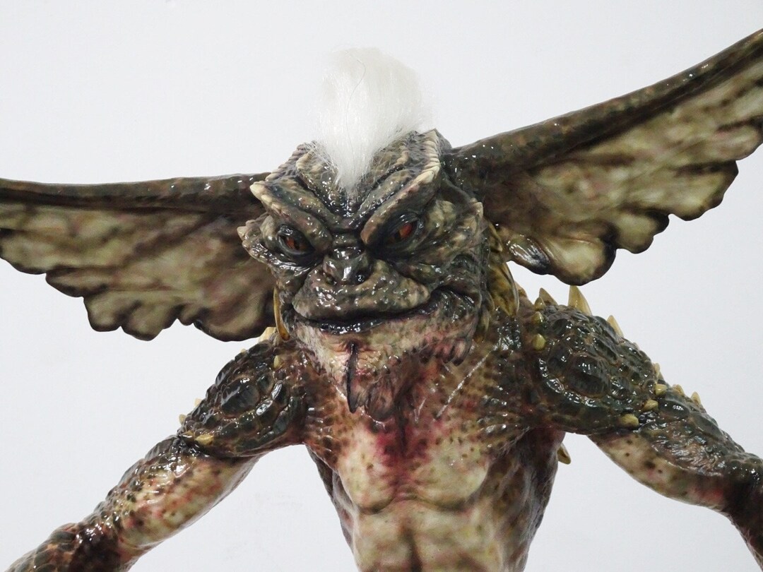 Buy Gremlin Lifesize Resin 1/1 Scale Maquette Hand Painted Online in ...