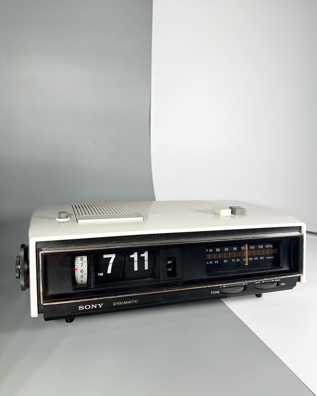 Vintage Sony TFM-C650 Digimatic Clock Radio Alarm. - Etsy