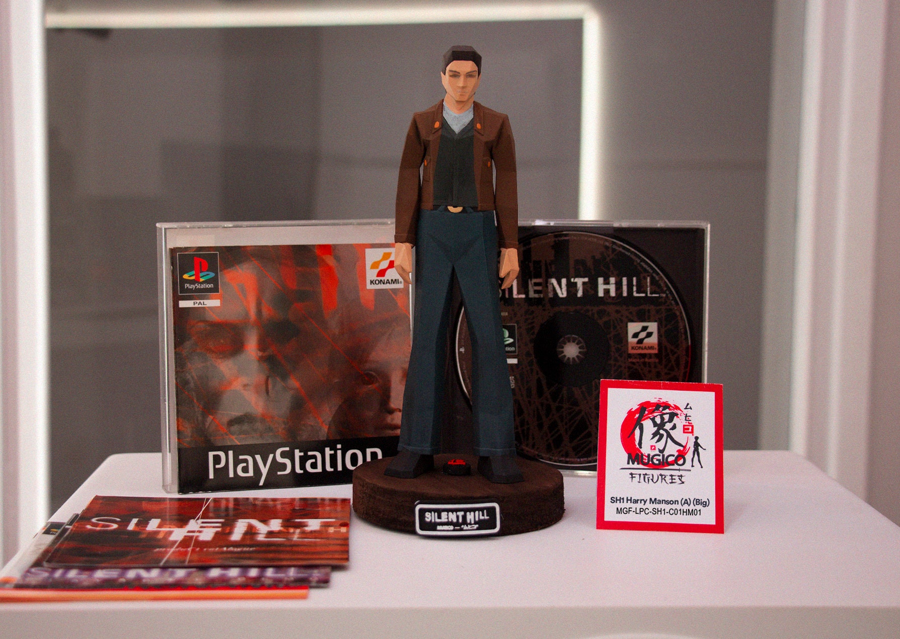 SH1 01-A Harry Mason A Figure big Size SILENT HILL / | Etsy UK