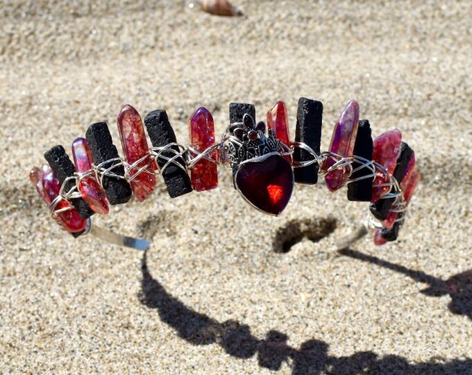 Queen of Hearts Gothic Lava Stone Crystal Crown Crystal Princess Tiara ...