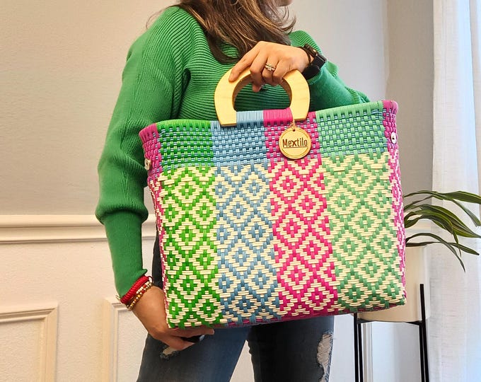 Cleo Rainbow Wood Handle Bag| Handwoven Plastic Bag| Mexican Plastic ...
