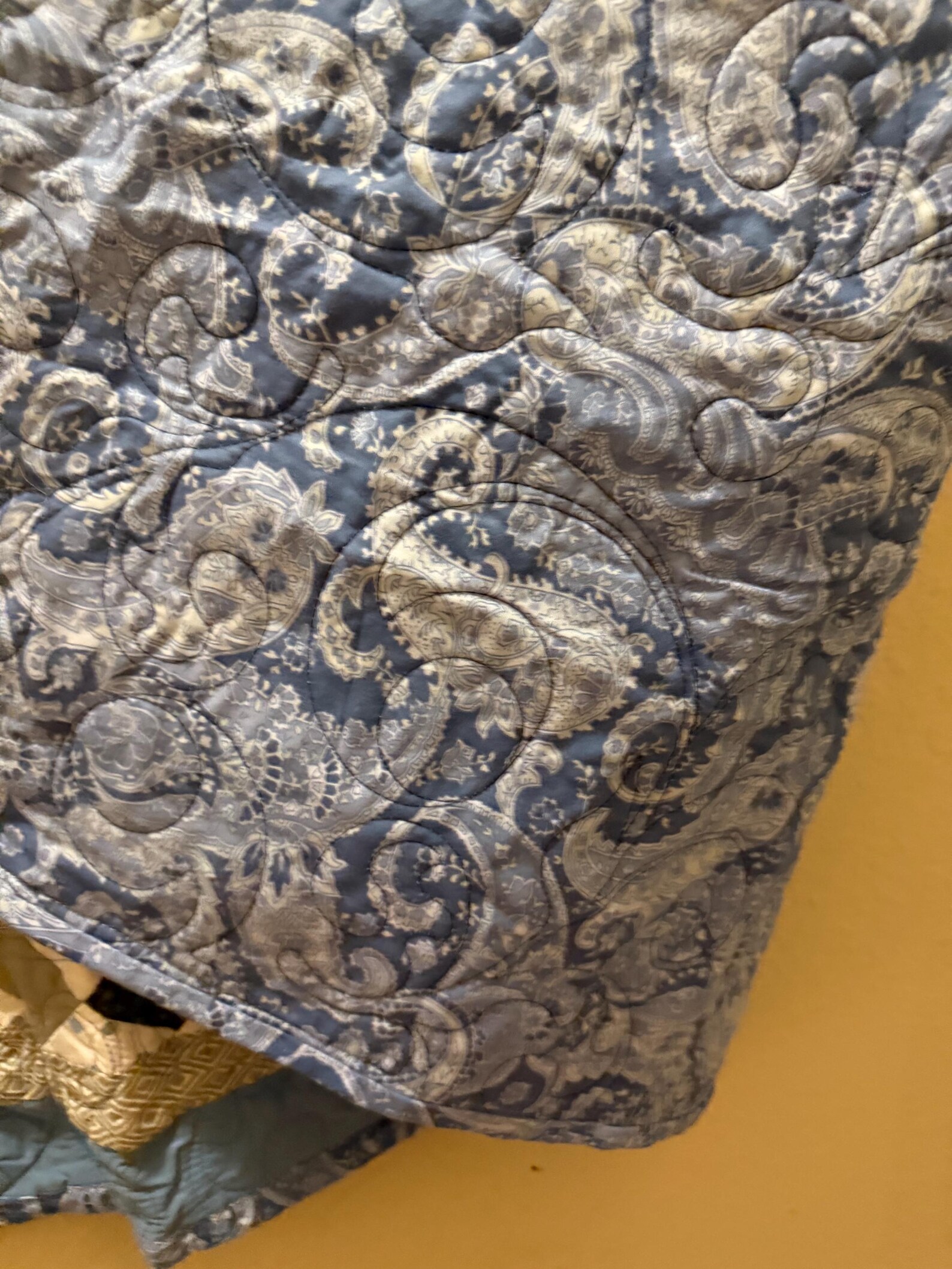 Blue Quilt Pieced , Machine Sewn Quilt. Measurements 48x48 100% Cotton ...
