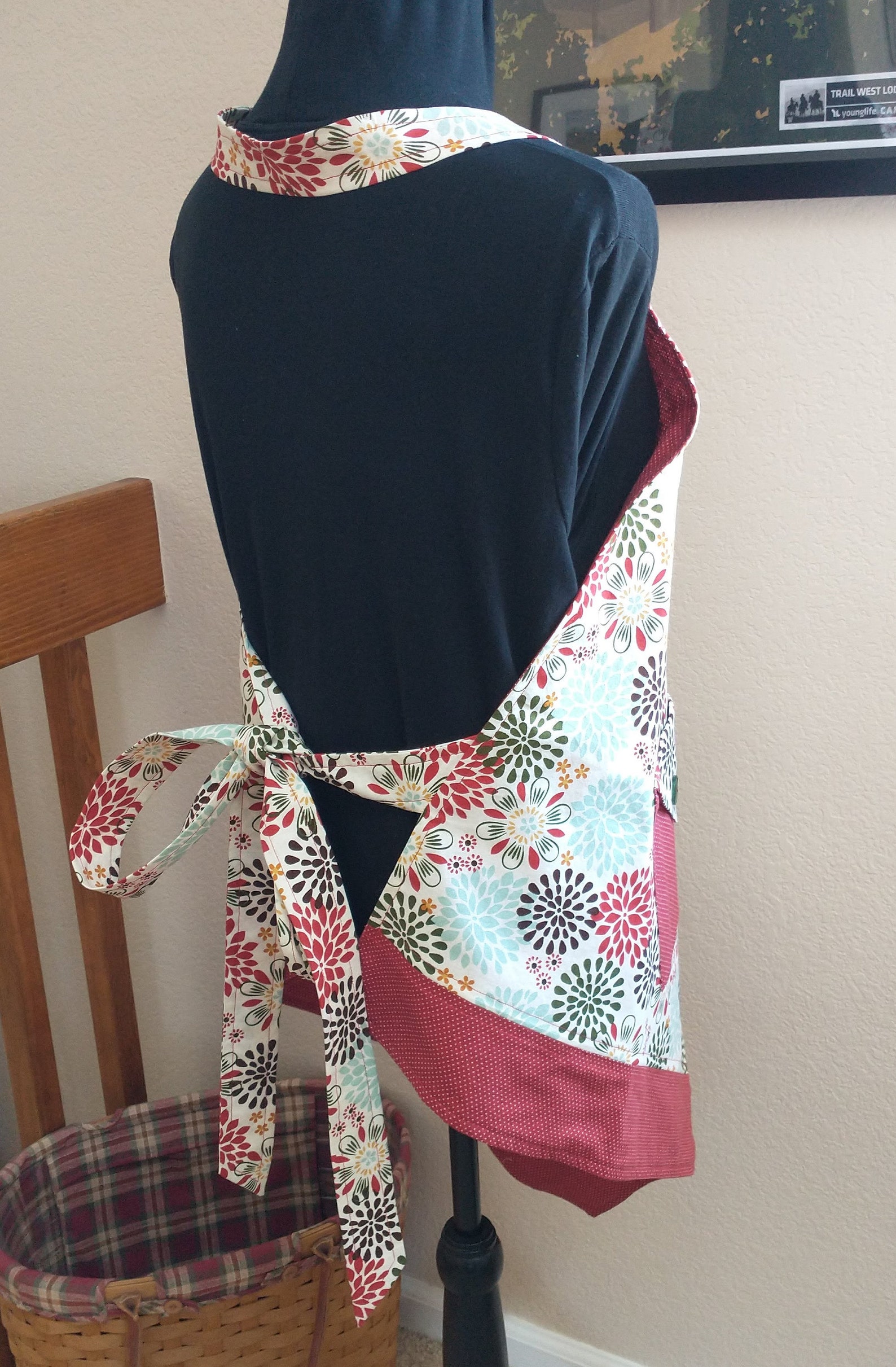 Women's Apron, Four Corners Apron, Red, Yellow and Green Floral, Front ...