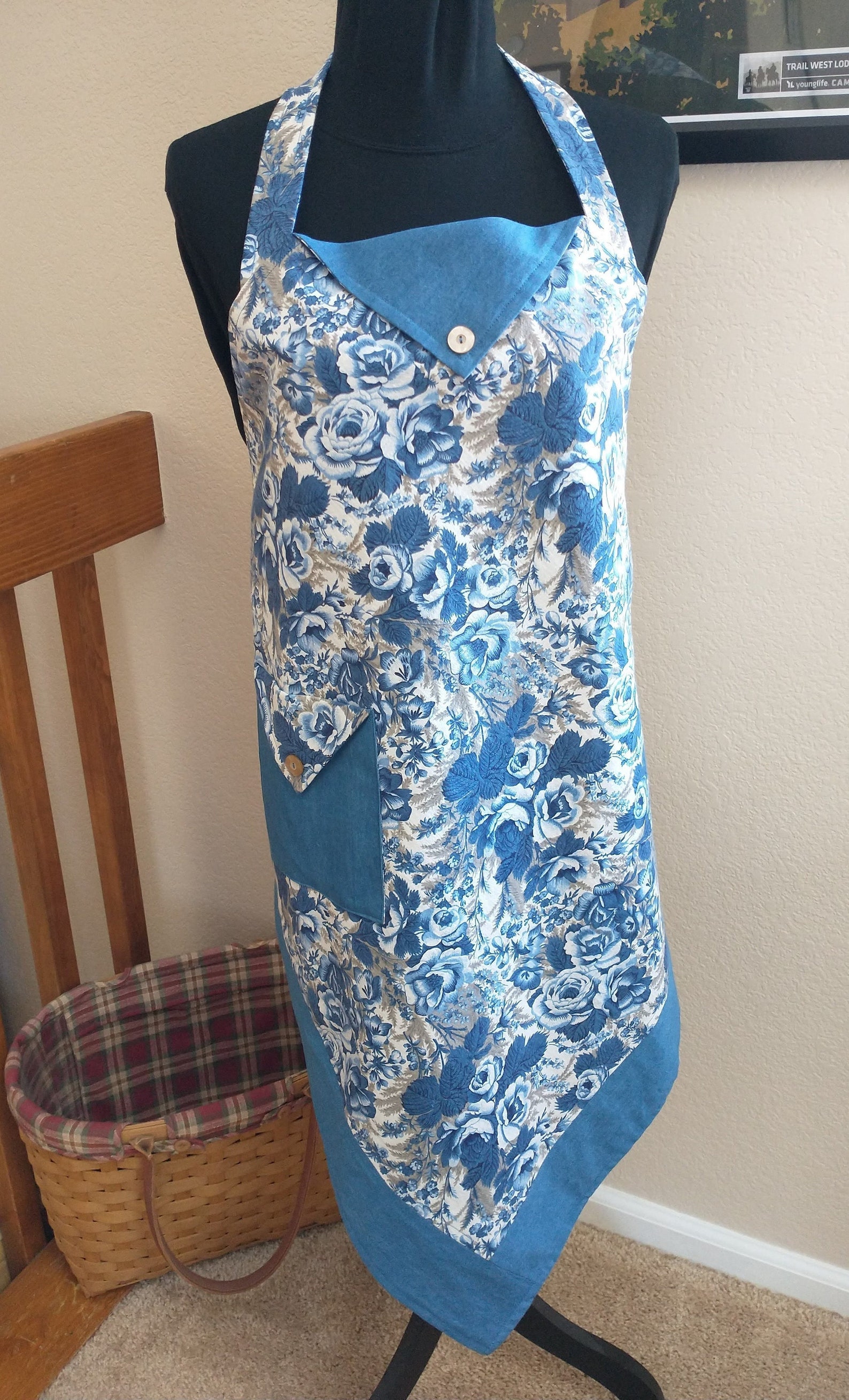 Women's Apron, Four Corners Apron, Blue and Taupe Floral, Front Pocket ...