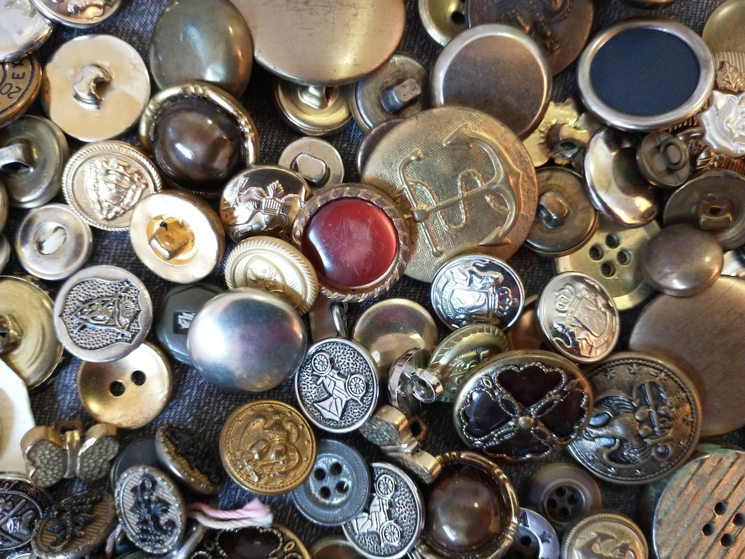 Vintage Metal Buttons, One Lot of 150 Buttons, Gold, Silver and Bronze ...