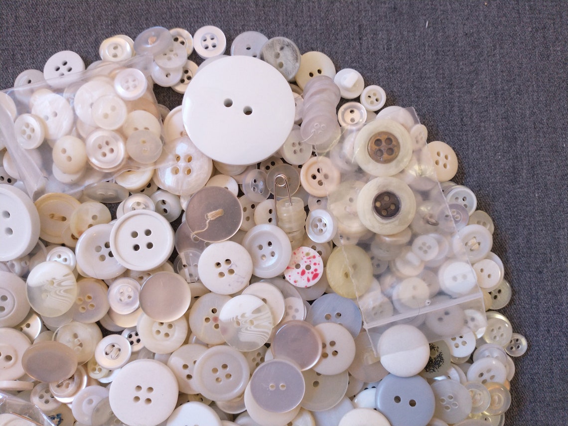 Vintage White Buttons Choice of Two Lots of 400 Buttons | Etsy