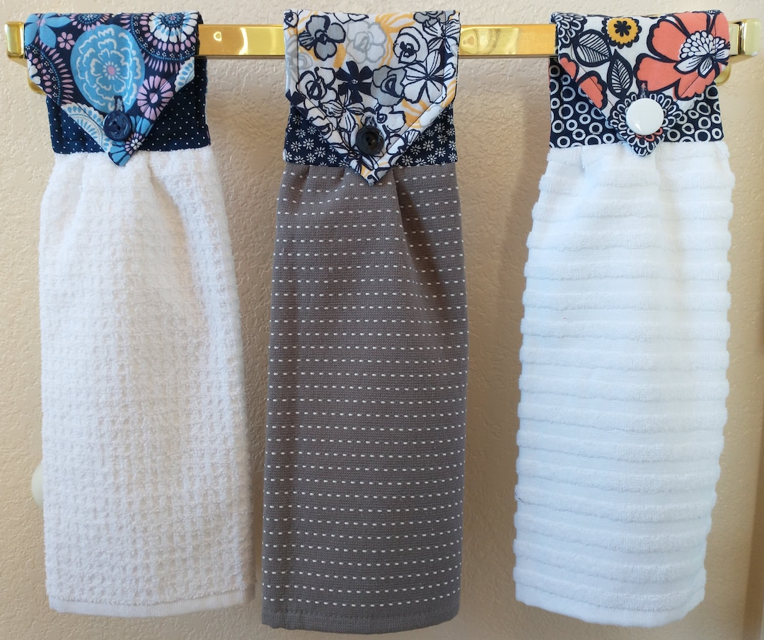 Handmade Hanging Kitchen Dish Towel, Quilted Fabric Hanger in ...