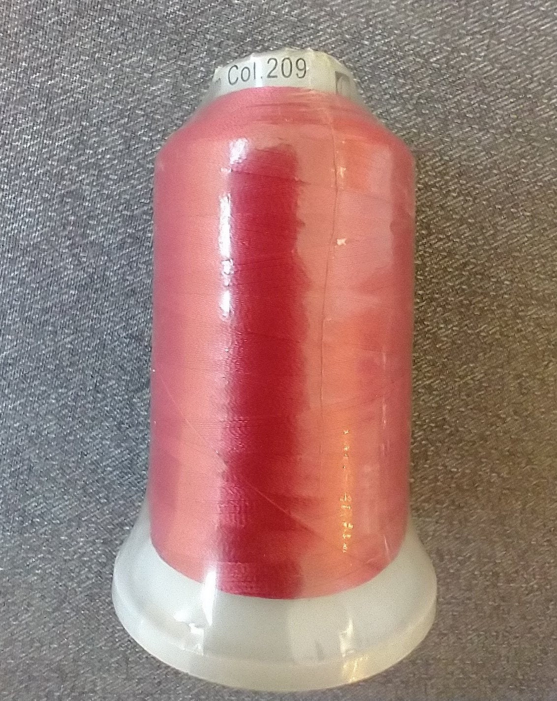 Wonderfil Accent Embroidery Thread, Six Colors, 400 to 2500 Meters Each ...