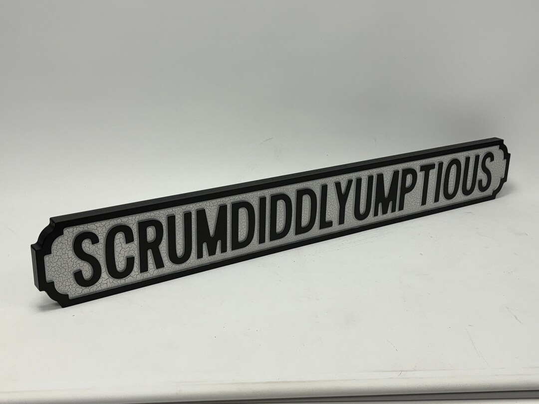 SCRUMDIDDLYUMPTIOUS Vintage Street Road Sign Wooden Indoor Home Decor ...
