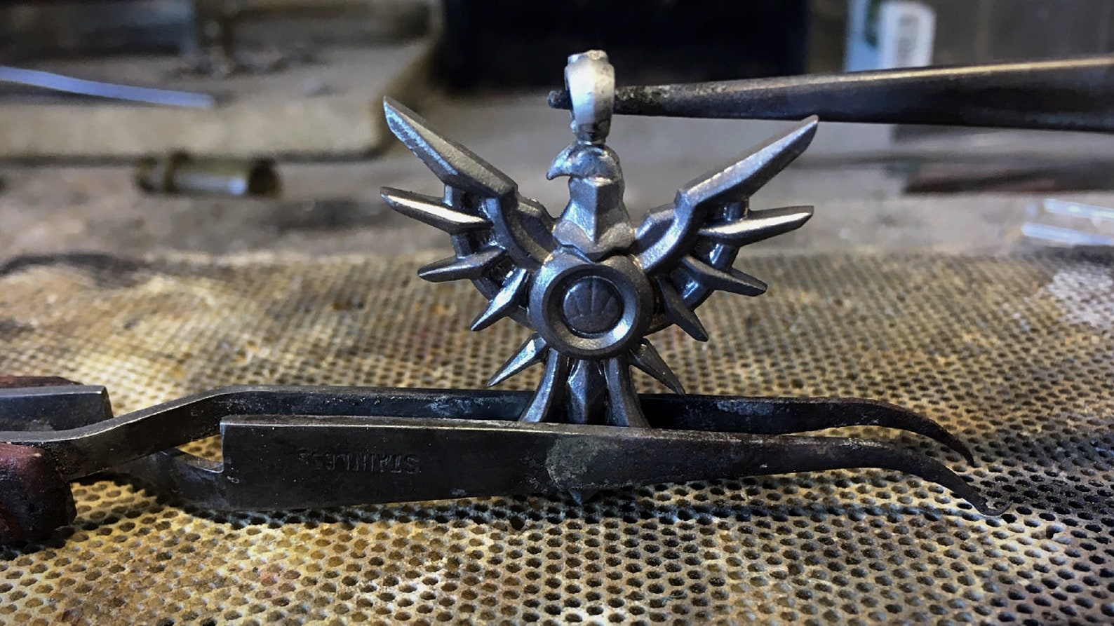 Iron Solari Leona Pendant Leona Silver Pendant Locket of the | Etsy