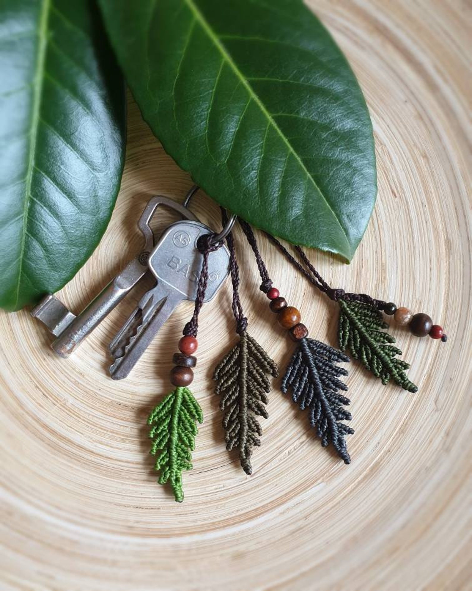 Fern Macrame Keychain With Fern Leaf // Mobile Phone Pendant WANDERLUST ...