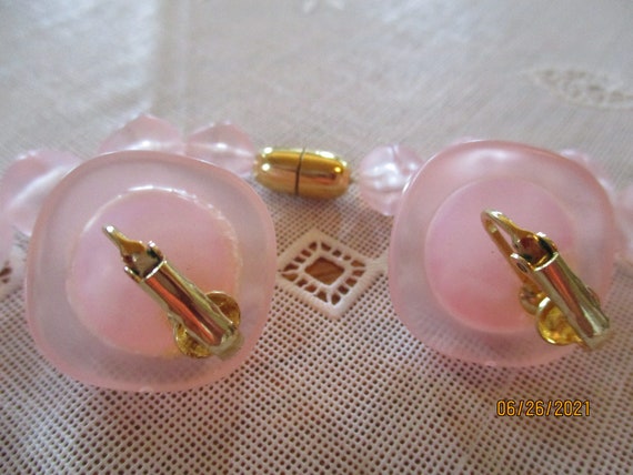 Vintage "Avon" "Tea Rose" Jewelry Set - Gem