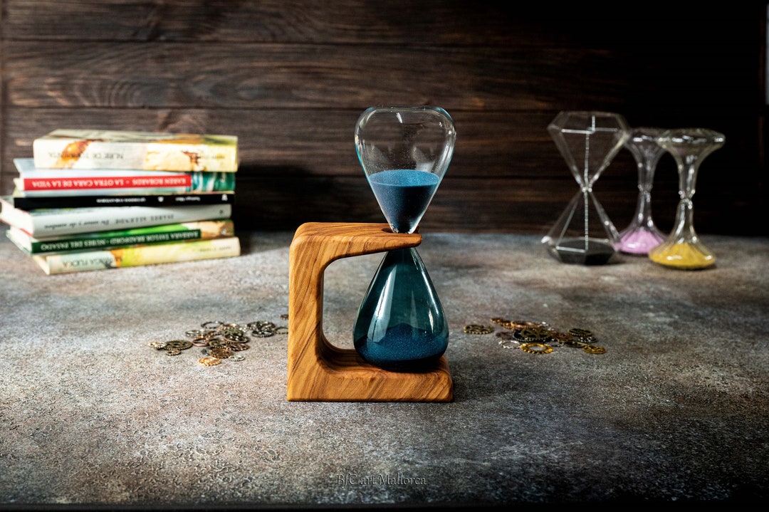 Table Sand Clock Decorative Hourglass Holder of 15 Min. in Olive Wood ...