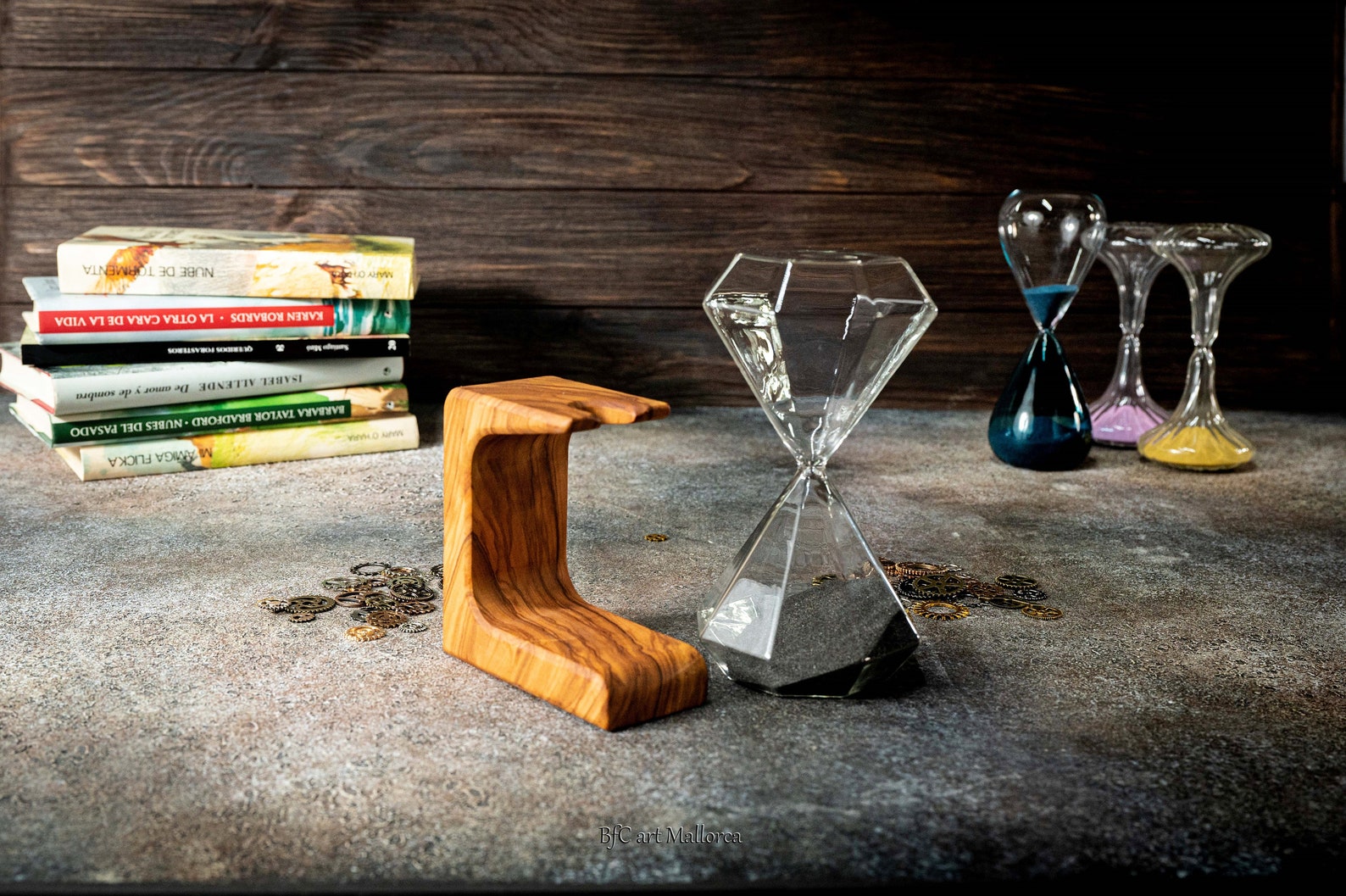 Diamond Hourglass – Olive Wood Base, 15 Min Sand Timer - Etsy