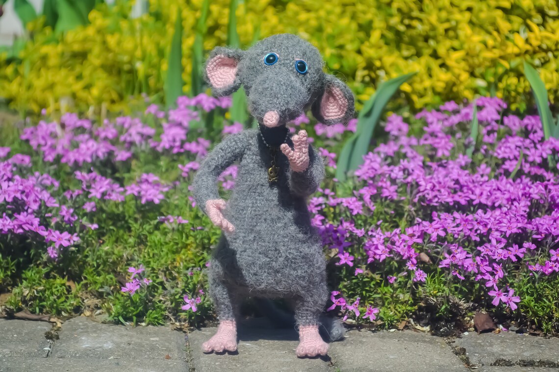 Crochet Pattern: Macaroni the Rat Toy PDF Language English | Etsy