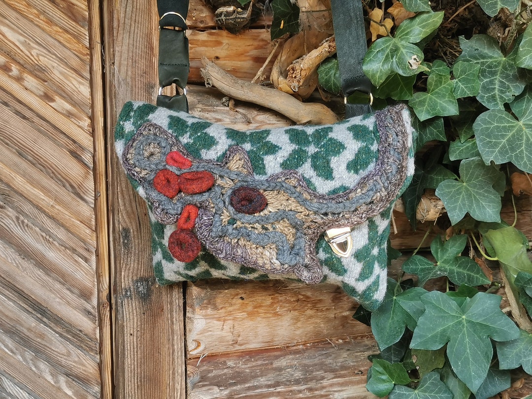 Elsa, Shoulder Bag Donegaltweed With Crochet Motif - Etsy
