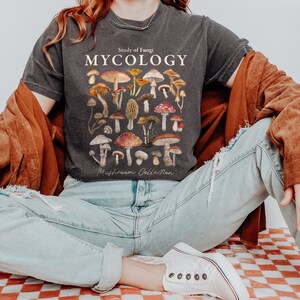 Vintage Mycology Shirt Fungi Science Gifts Watercolor Mushrooms Graphic ...