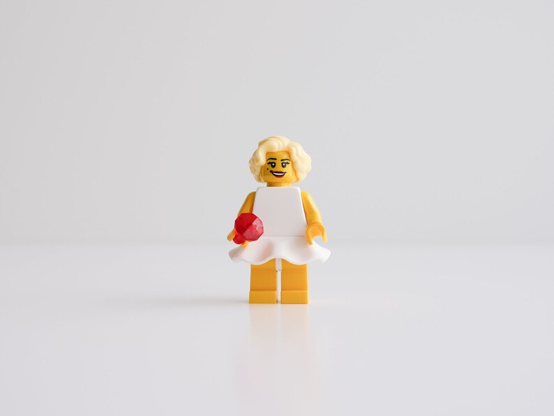 Marilyn Monroe - Custom Assembly Minifigure From Genuine LEGO® Parts ...
