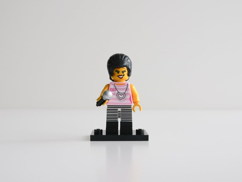 Amy Winehouse - Custom Assembly Minifigure From Genuine LEGO® Parts ...