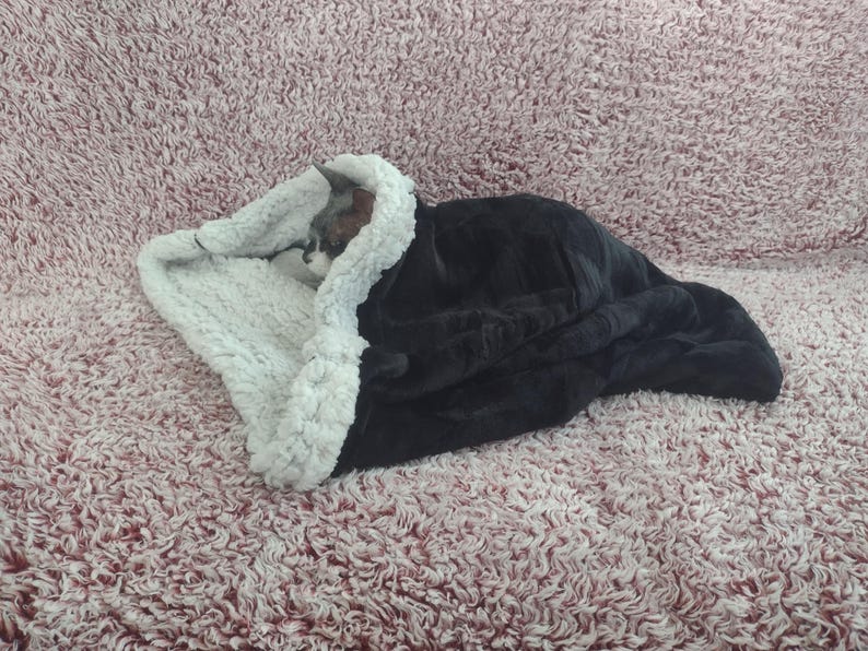 Snuggle Bed, Cat Sleep Sack, Sleeping Bag, Pet Sleeping Bag, Pet ...