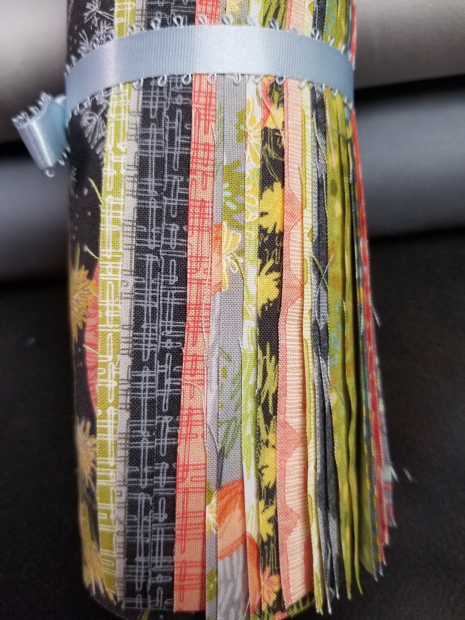 Dandi Annie Fringe Quilt Kit by Robin Pickins Gray Version - Etsy