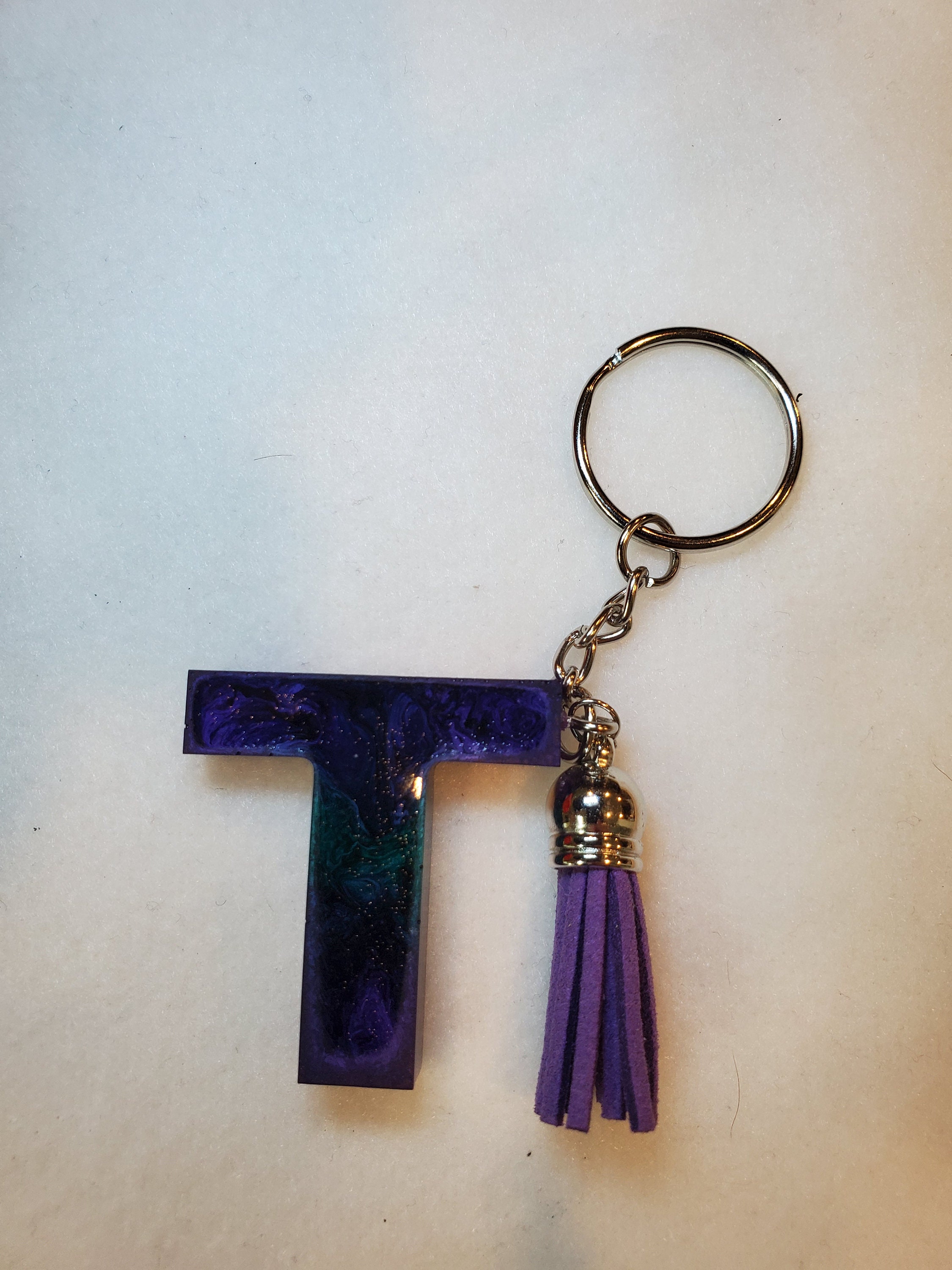 Resin alphabet keychain letter 'T' purple and blue | Etsy