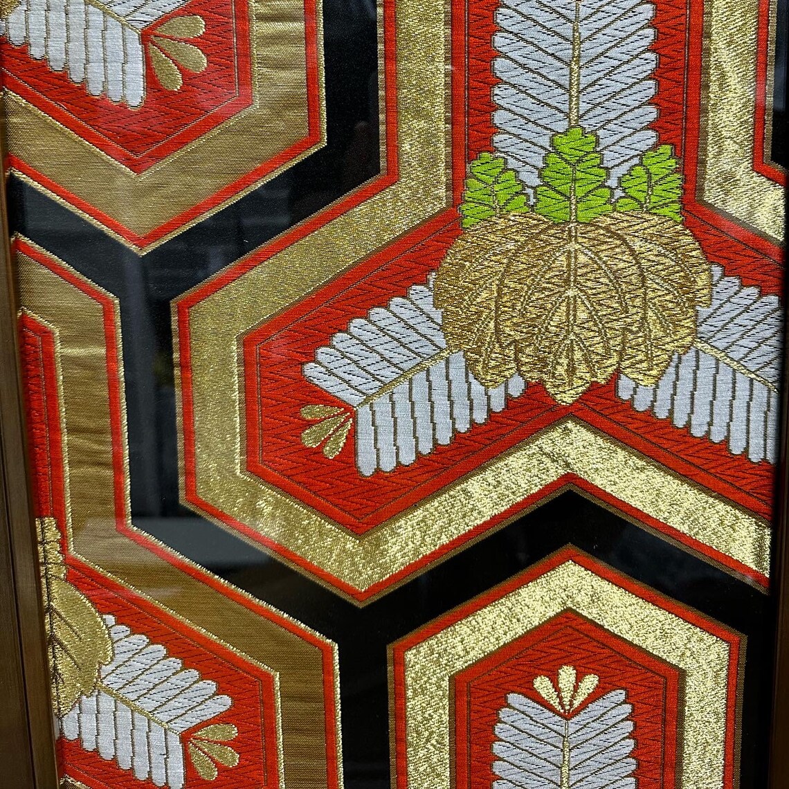 Framed It to Decorate the Japanese Vintage Obi.the Design is Kumikikkou ...