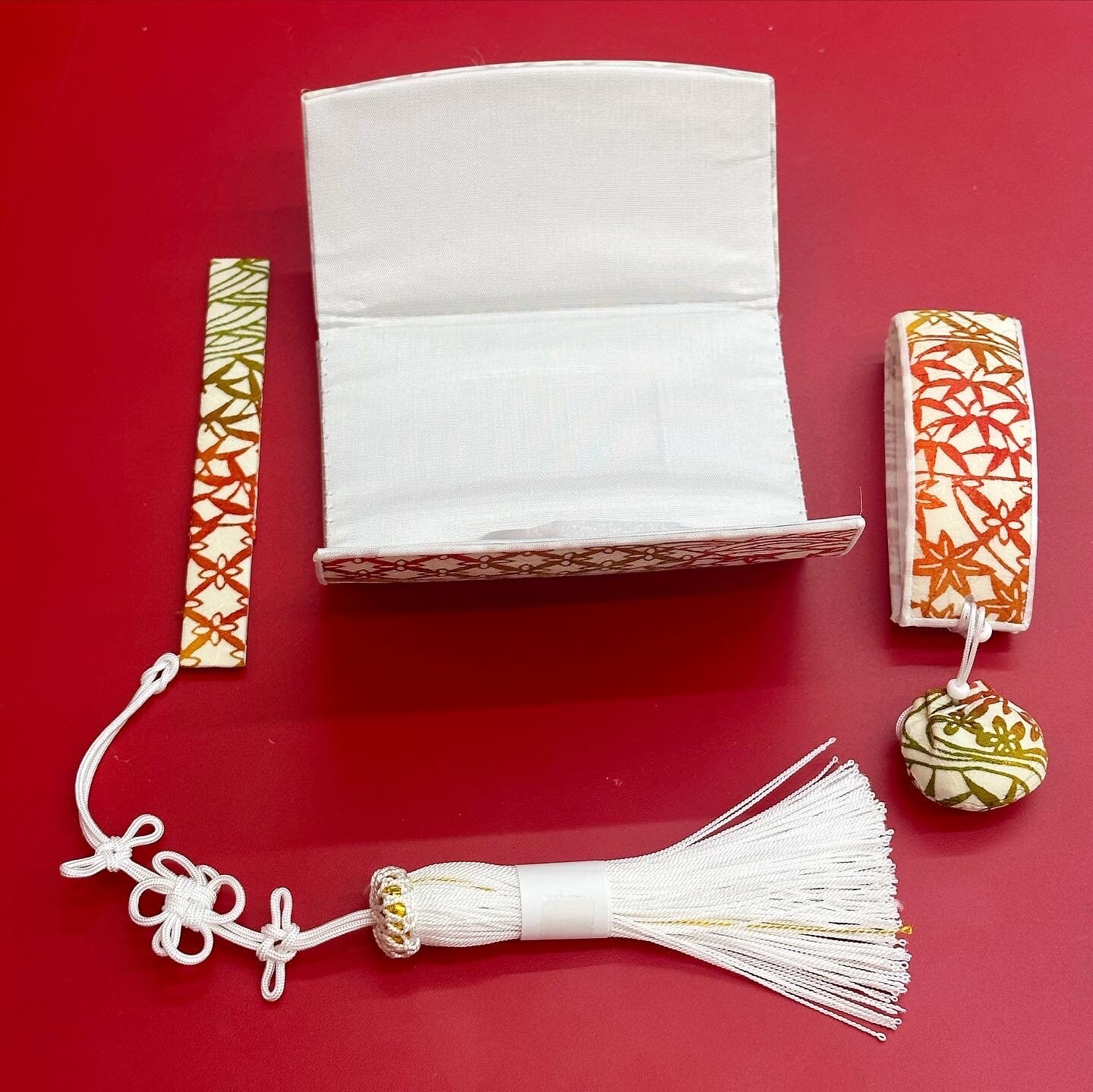 A Set of HAKOSEKO and KAIKEN Used for Japanese Formal Kimono. - Etsy