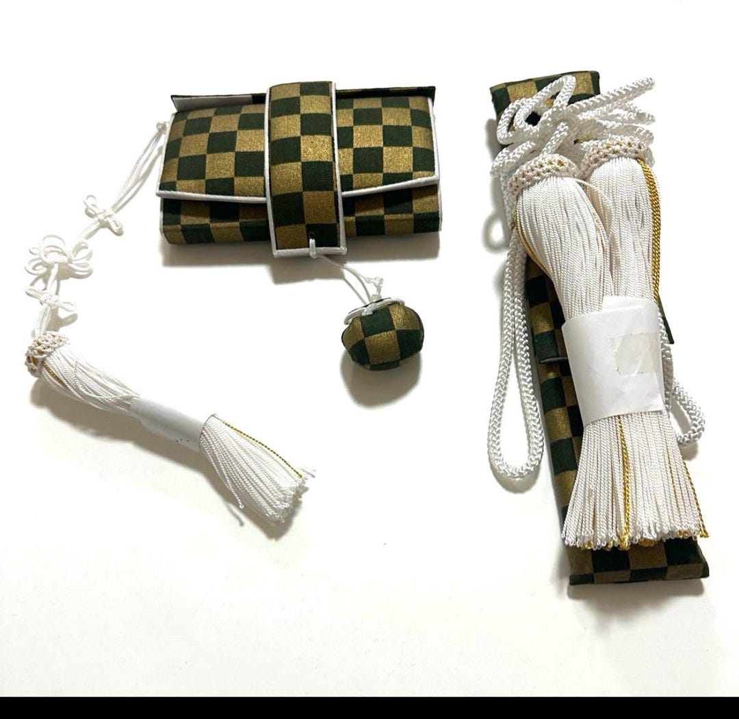 Kimetsu Design Hakoseko & Kaiken Set - Japanese Kimono Accessory - Etsy
