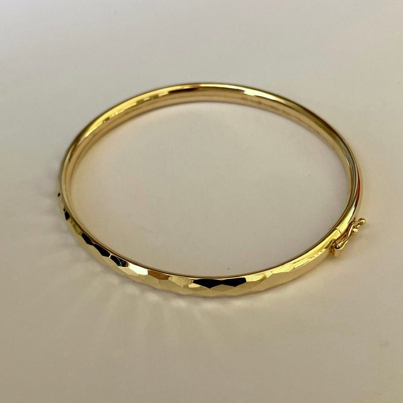 Vintage Bangle - Etsy
