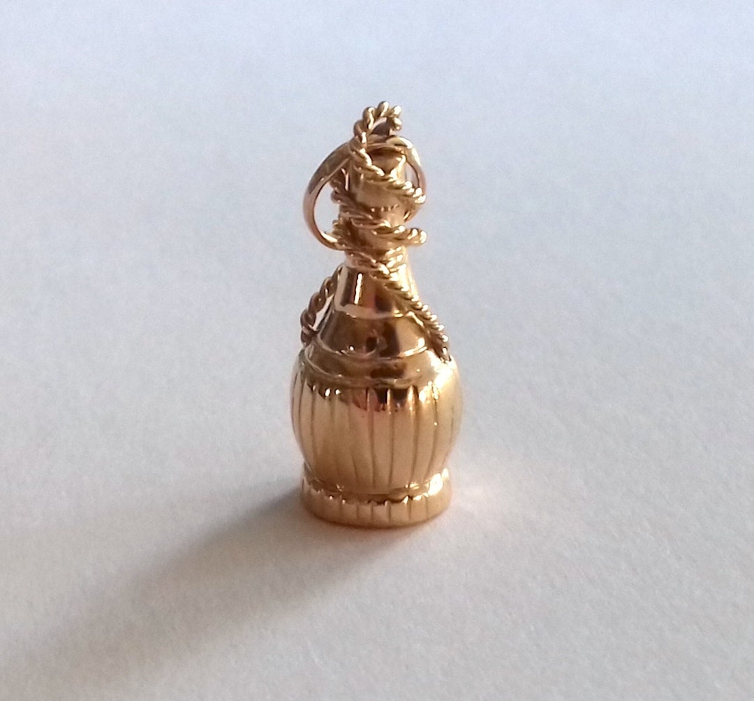 Vintage Solid 18k Gold Chianti Bottle Charm.18ct Gold Wine Bottle.18k ...