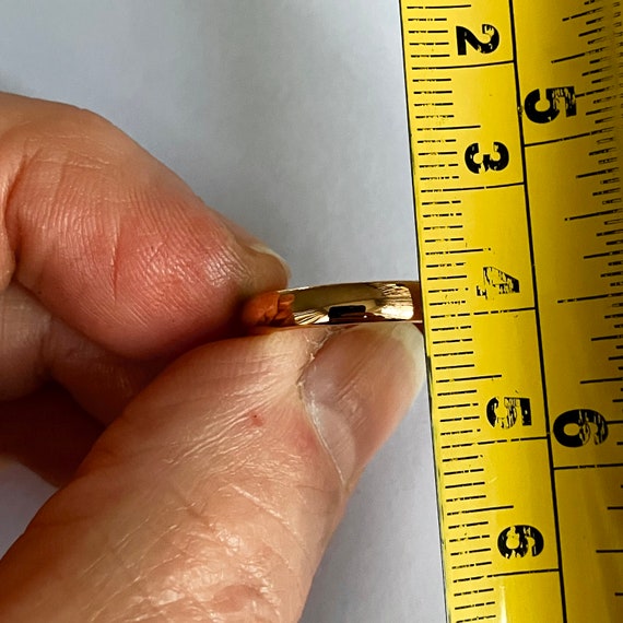Pre loved solid 22ct gold wedding ring, vintage 3mm w… - Gem