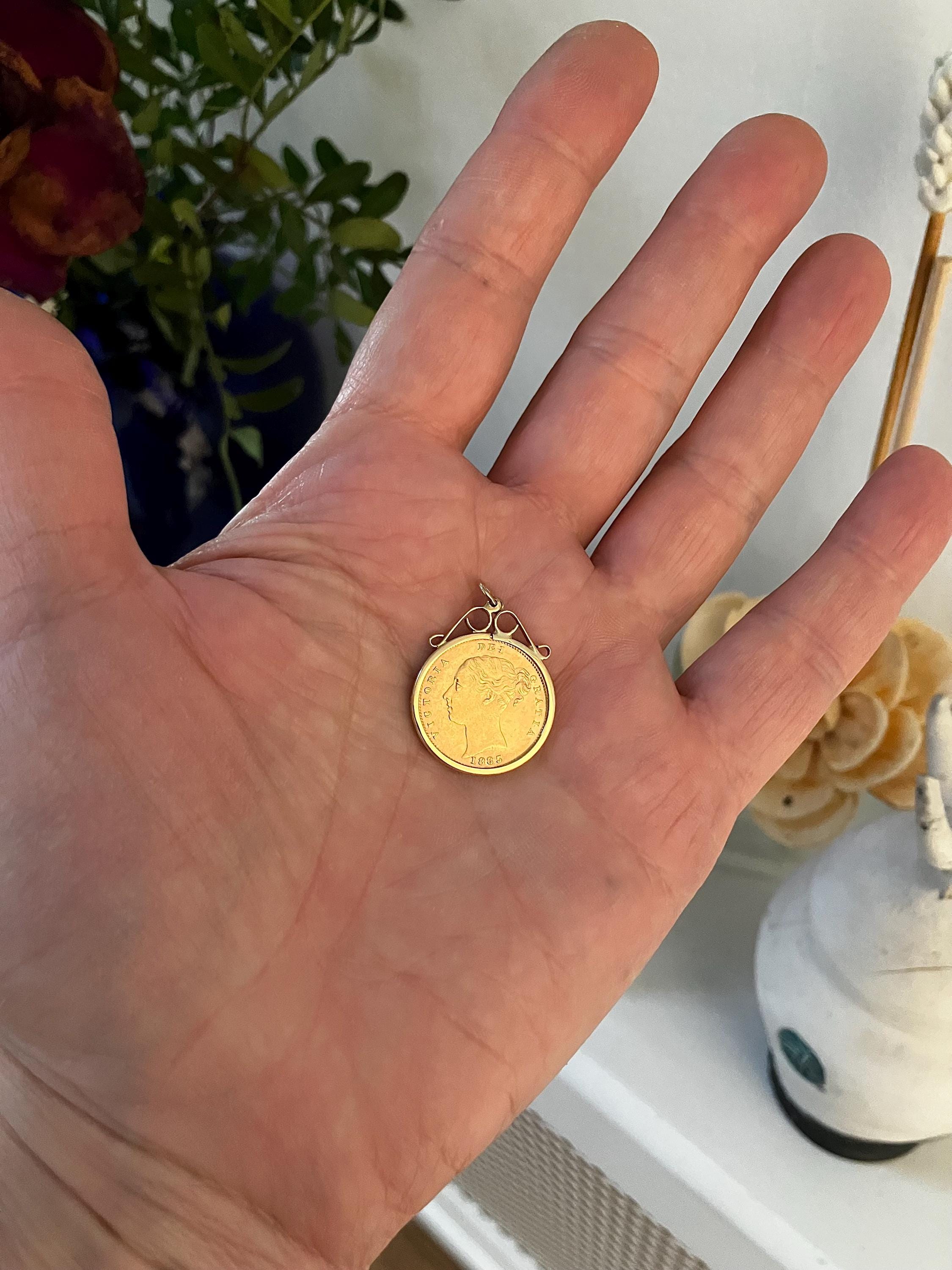 Antique 22k Gold Queen Victoria Coin Pendant - 1885 Half Sovereign. Old ...