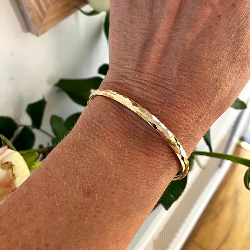 Vintage Bangle - Etsy