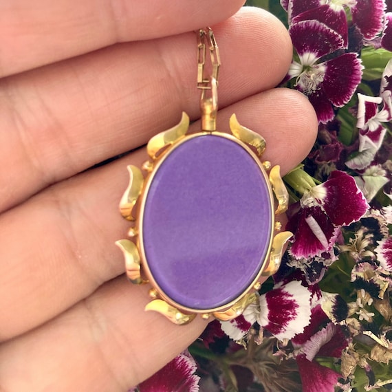 Antique 9ct gold double sided glass locket on chain, … - Gem