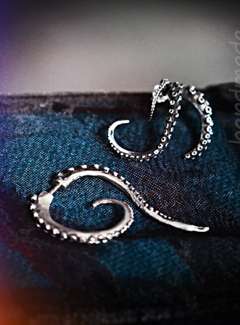 Octopus Tentacle Ear Cuff in Sterling Sivler, Octopus Gothic Earrings ...