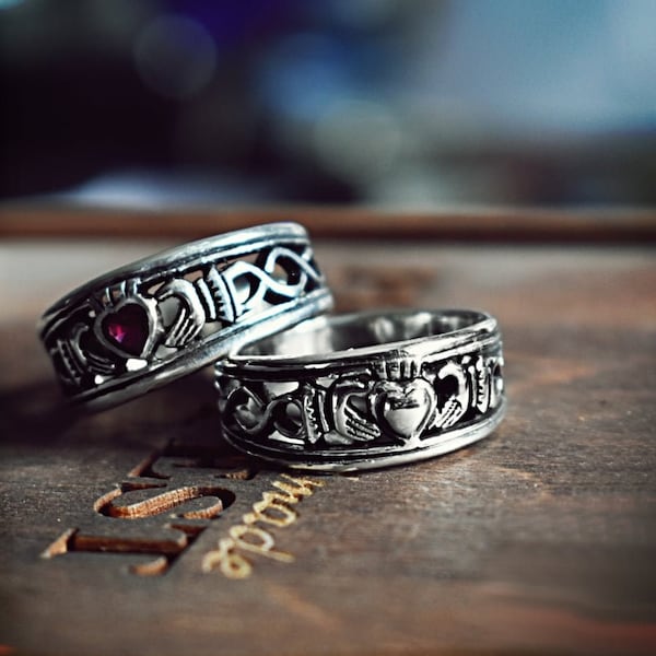 Custom Claddagh Ring - Etsy