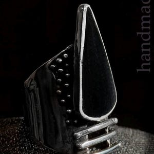 Shoelace Ring, Enamel Unisex Ring, Lace-up Ring, Triangle Black Onyx ...