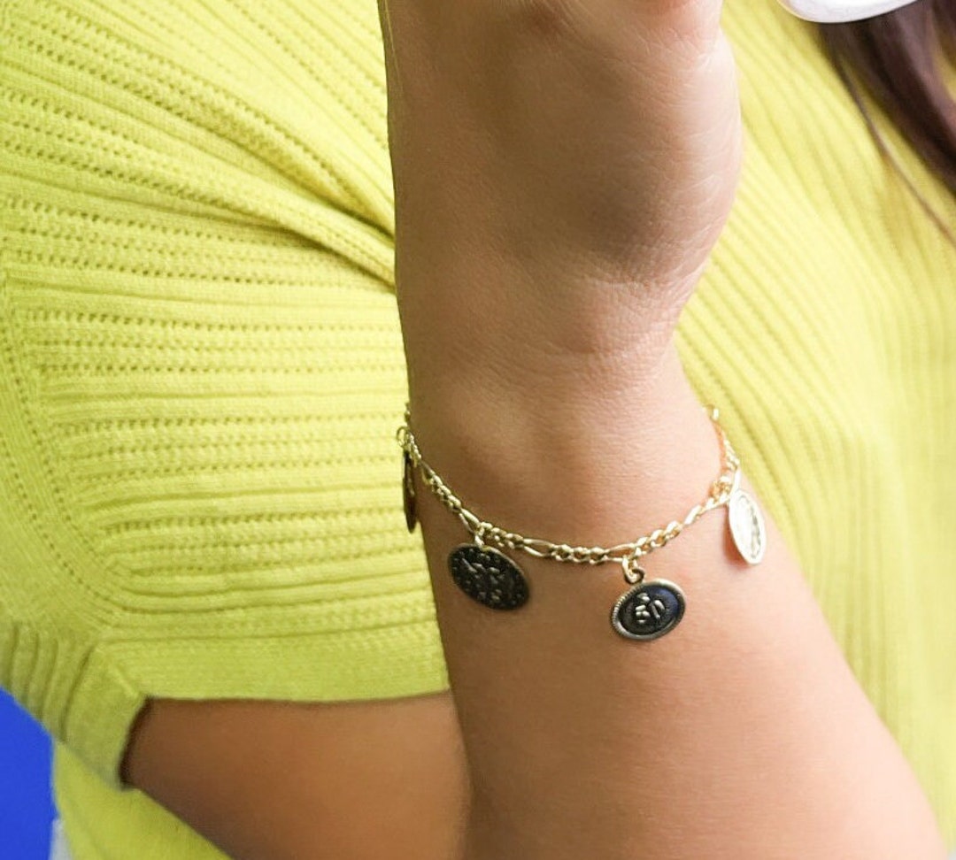 18k Gold Filled Coin Charm Bracelet: Figaro Link Medallion Pendants - Etsy