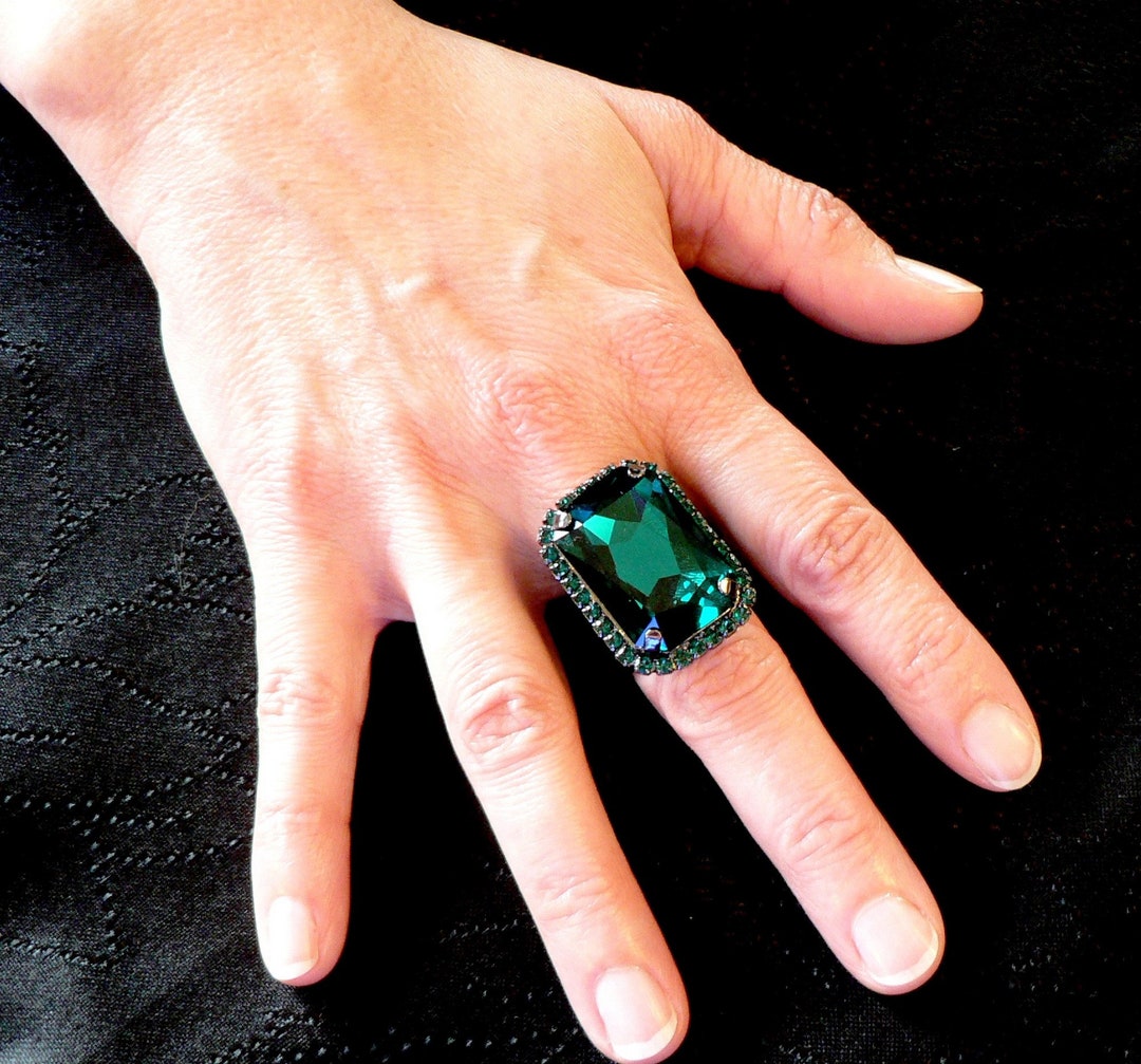 Large Adjustable Ring in Emerald Green Swarovski Crystal Set With ...