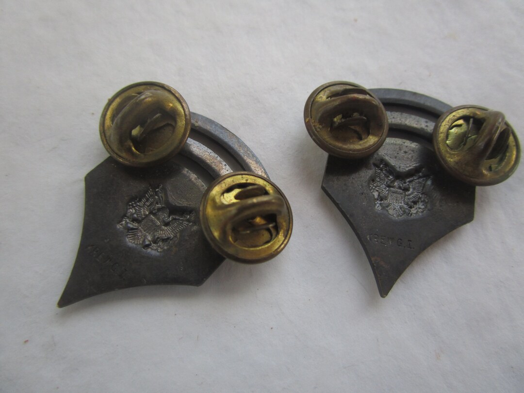 Pair U S Army E4 Specialist Soldier Military Rank Insignia Metal Eagle ...