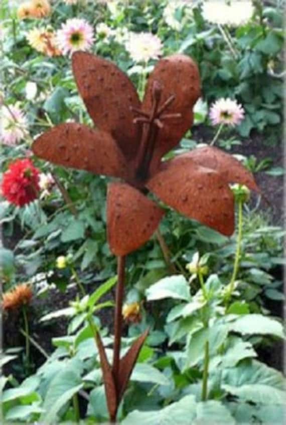 Iron Cut Metal Lily Flower Plant Stake Garden Lawn Yard | Etsy