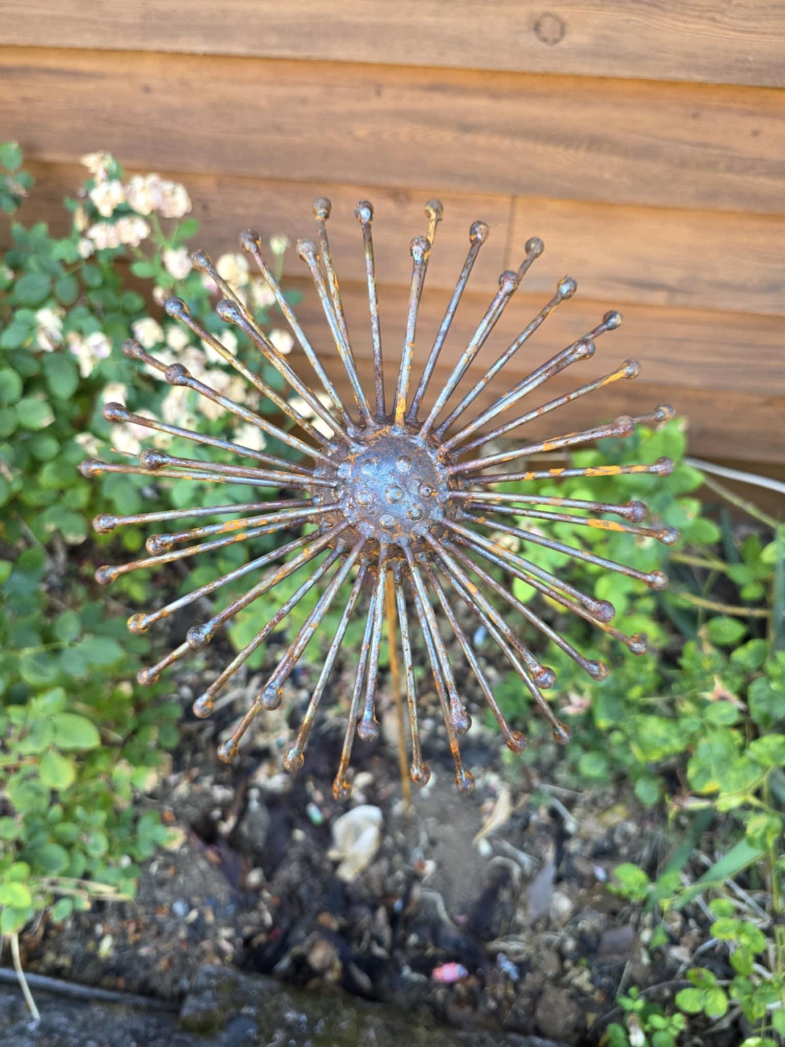 Iron Cut Metal Allium Flower Plant Stake Garden Lawn Yard Outdoor ...